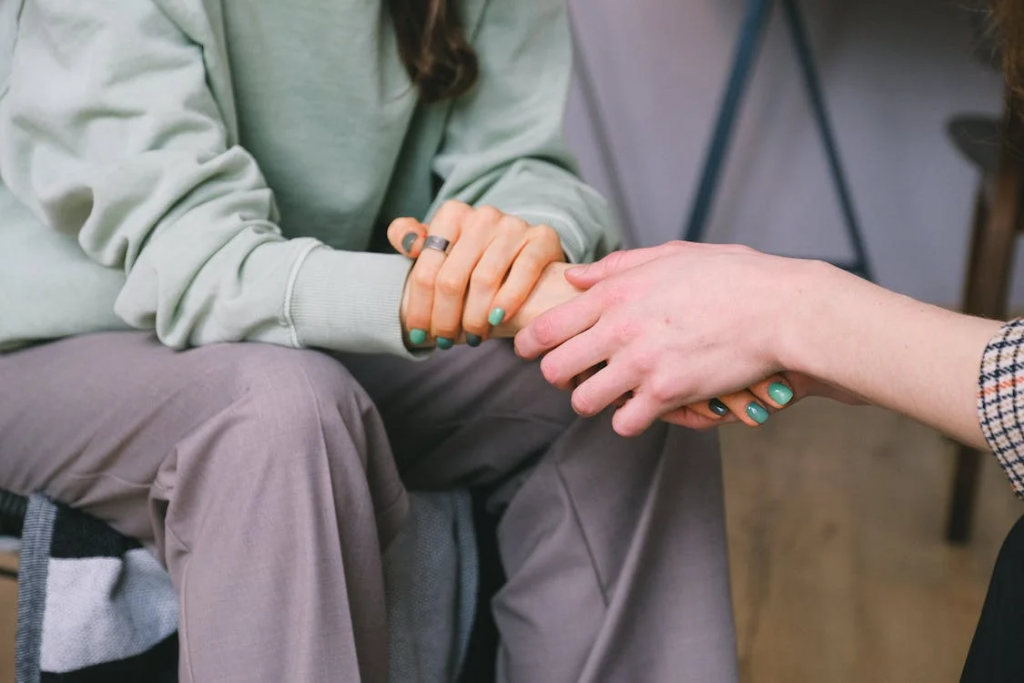 15 Sympathy Gifts for the Loss of a Mother - Share Gift Ideas to Help ...